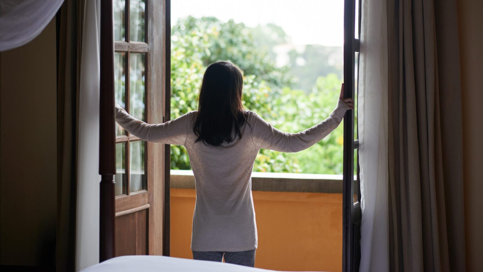 Casa quente demais? Veja como refrescar tudo sem ventilador ou ar ...
